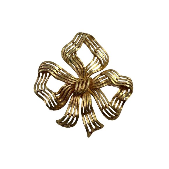 Monet | Jewelry | Vintage Large Monet Gold Tone Bow Brooch Pin Signed ...